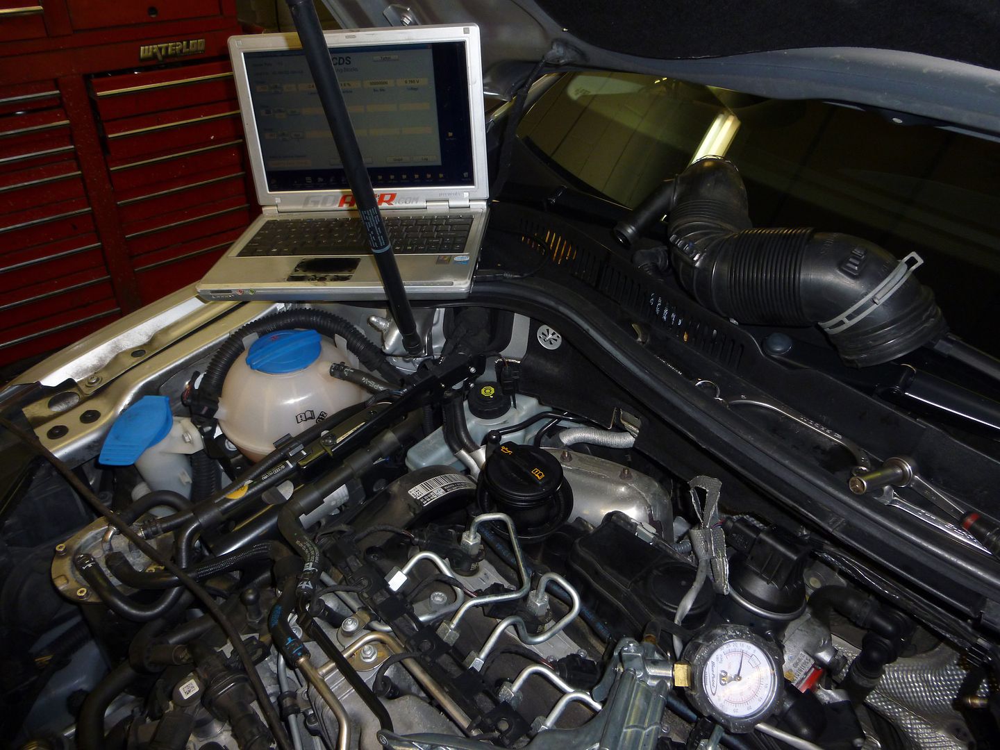 Coil light flashing engine management passat estate tdi 2.0l 2009 | UK ...